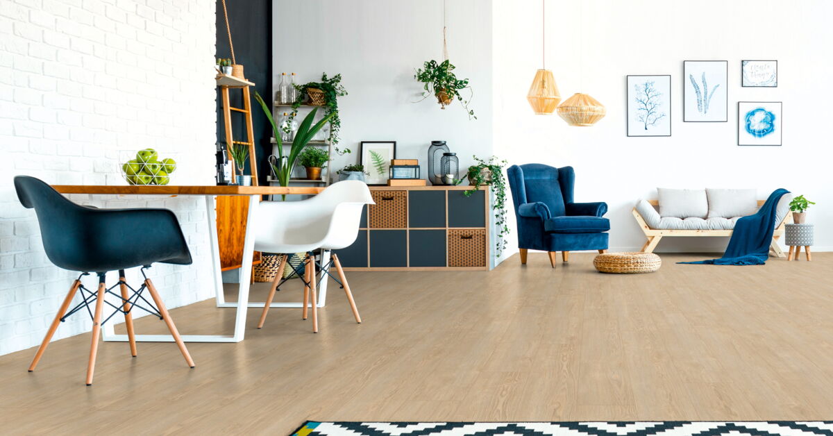 Laminate Ruby Oak Silver - ROOMS FLOOR: as individual as you